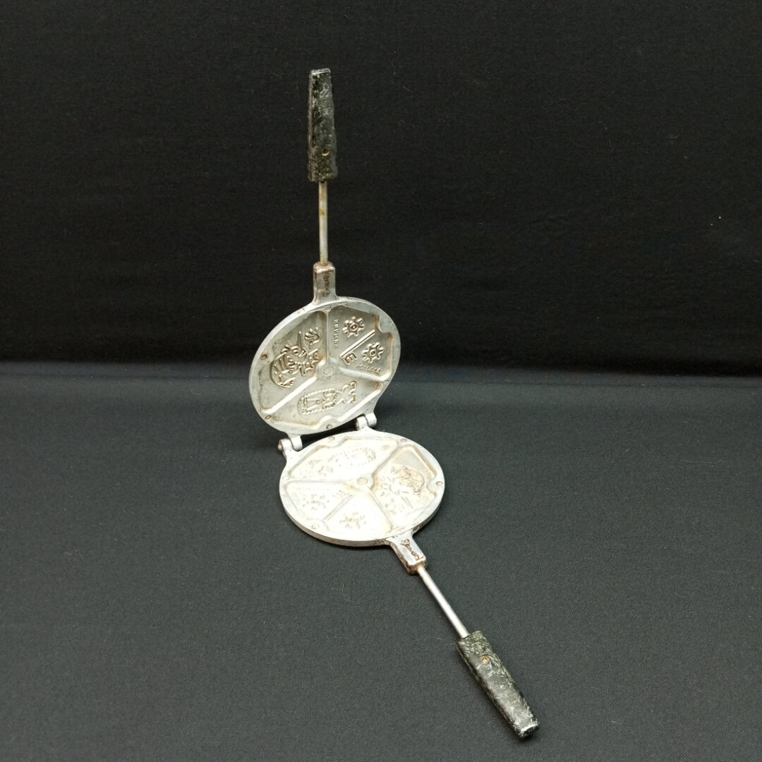 Форма для выпечки печенья, длина 41 см, металл. Винтаж, СССР.