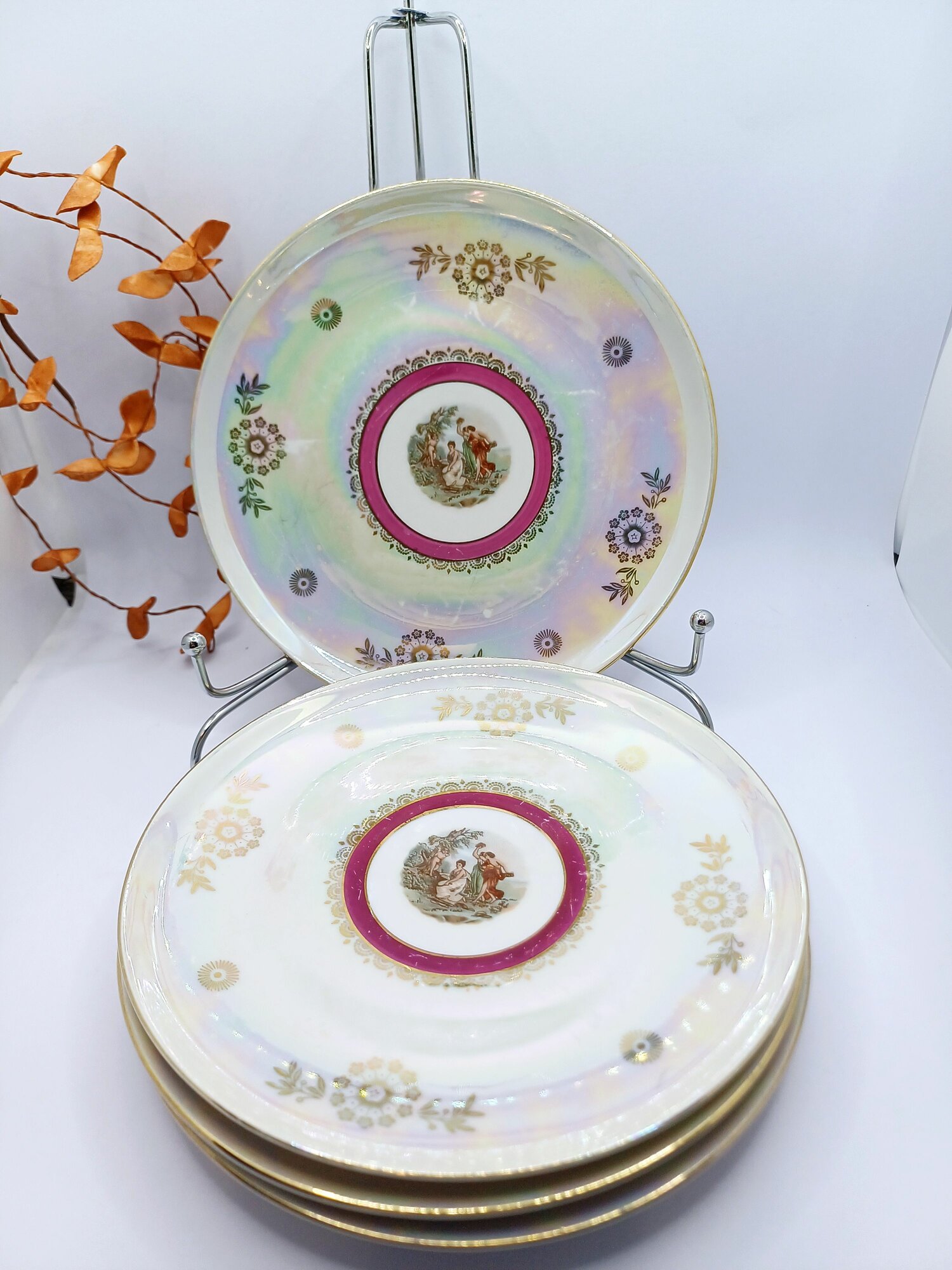 Набор плоских тарелок Мадонна винтажный, фарфор, золочение, перламутр, мануфактура Stadtlengsfeld Германия