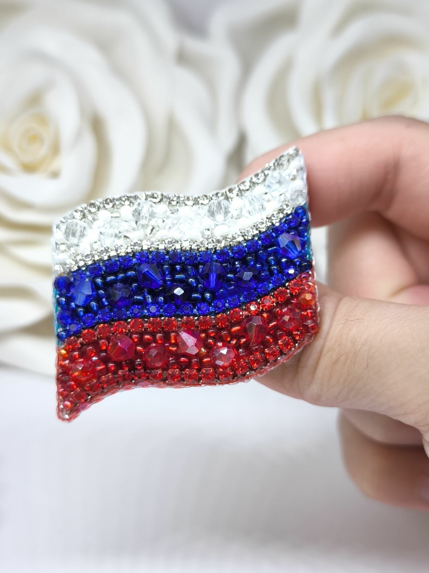 Брошь, стекло, бисер, стразы