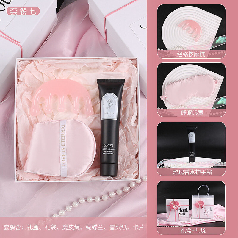 Магазин сувенирной одежды для индустрии красоты. Небольшие подарки сотрудникам к Женскому дню. Набор из 38 предметов: подарочная коробка с молотком из полыни.