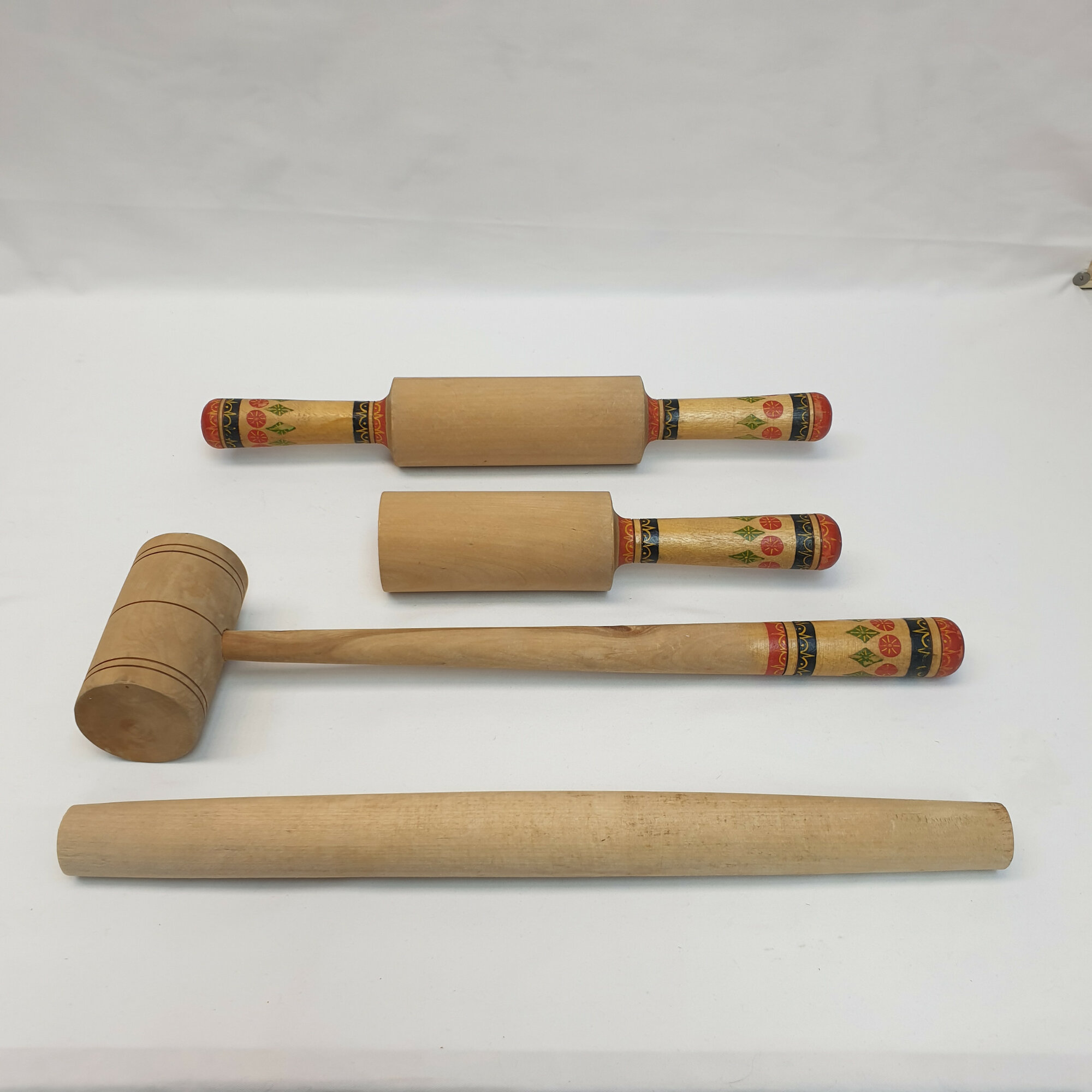 Набор кухонных принадженостей из 4 предметов, высота 41 см, роспись. Винтаж