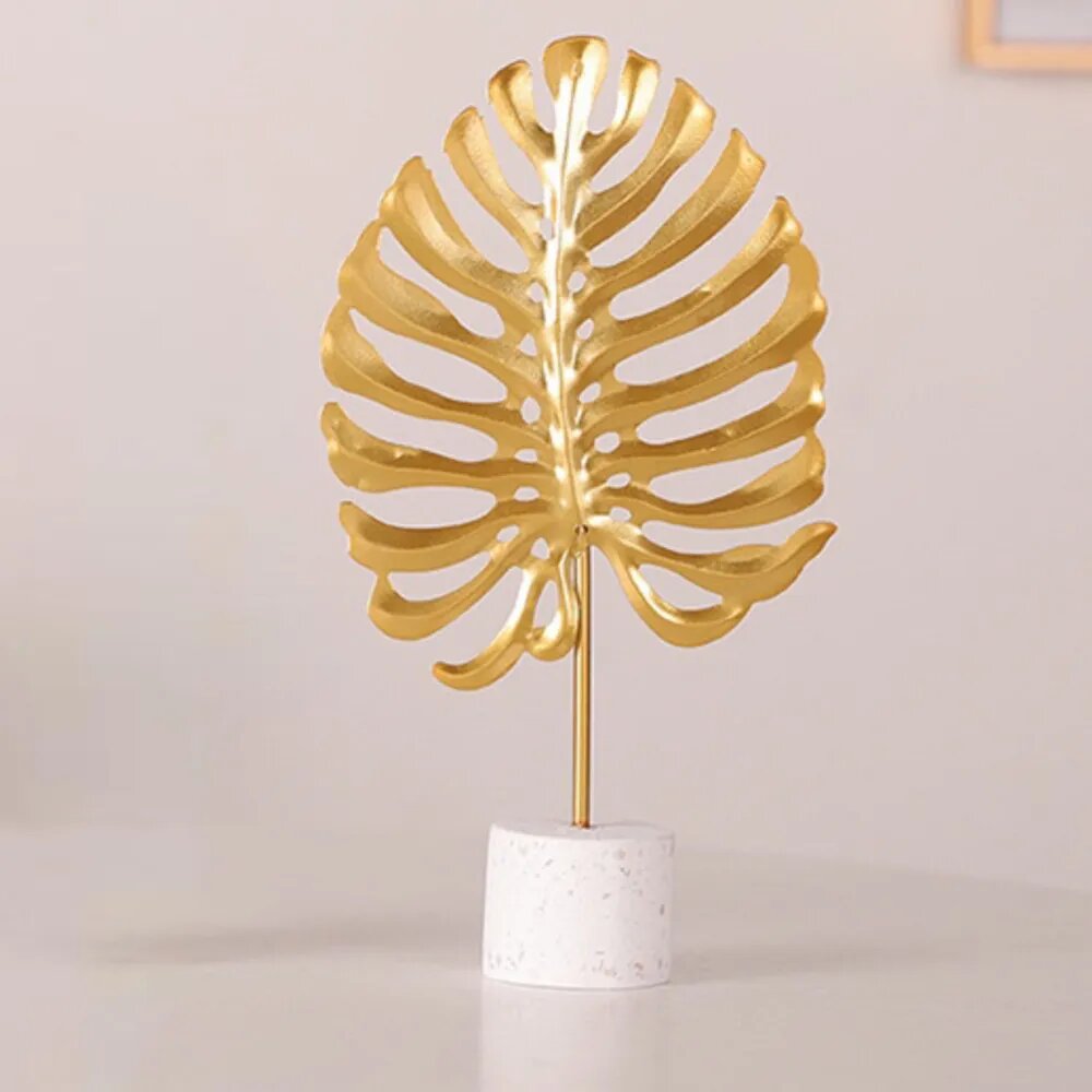 Декоративная фигурка лист монстеры золотого цвета из металла и гипса для украшения интерьера, 25 см