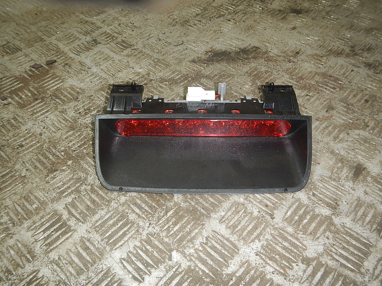 Б/У Фонарь задний (стоп сигнал), Chevrolet (Шевроле)-LACETTI (04-) CHEVROLET LACETTI (04-13) царапины 269481 GENERAL MOT...