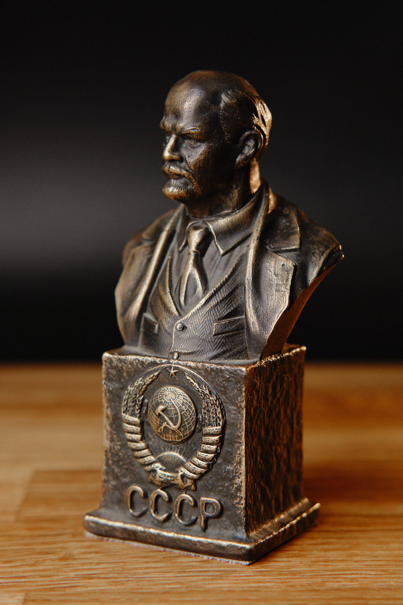 Ленин на подставке СССР бюст