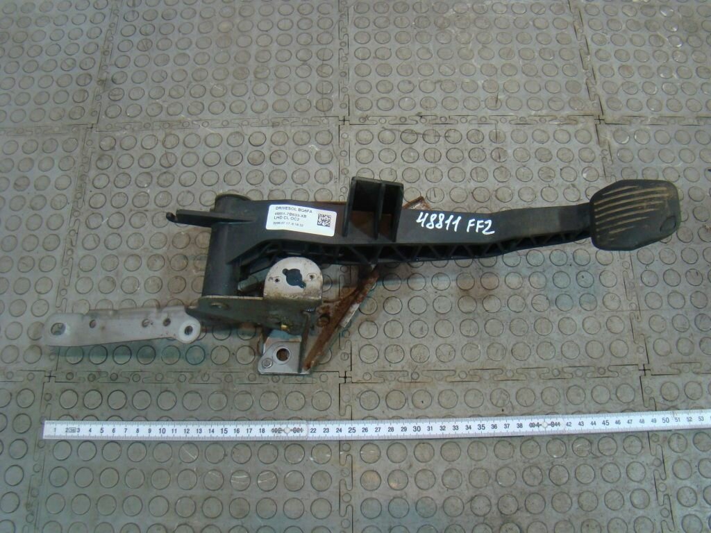 Педаль сцепления Ford Focus II 2005-2008 1712303 (с пробегом)