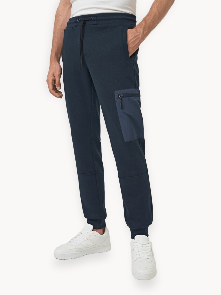 Брюки спортивные