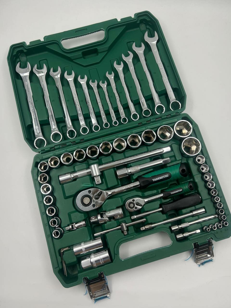 Набор ключей 61 предмет, набор инструментов для ремонта автомобиля. Набор инструментов для ремонтамотоцикла.