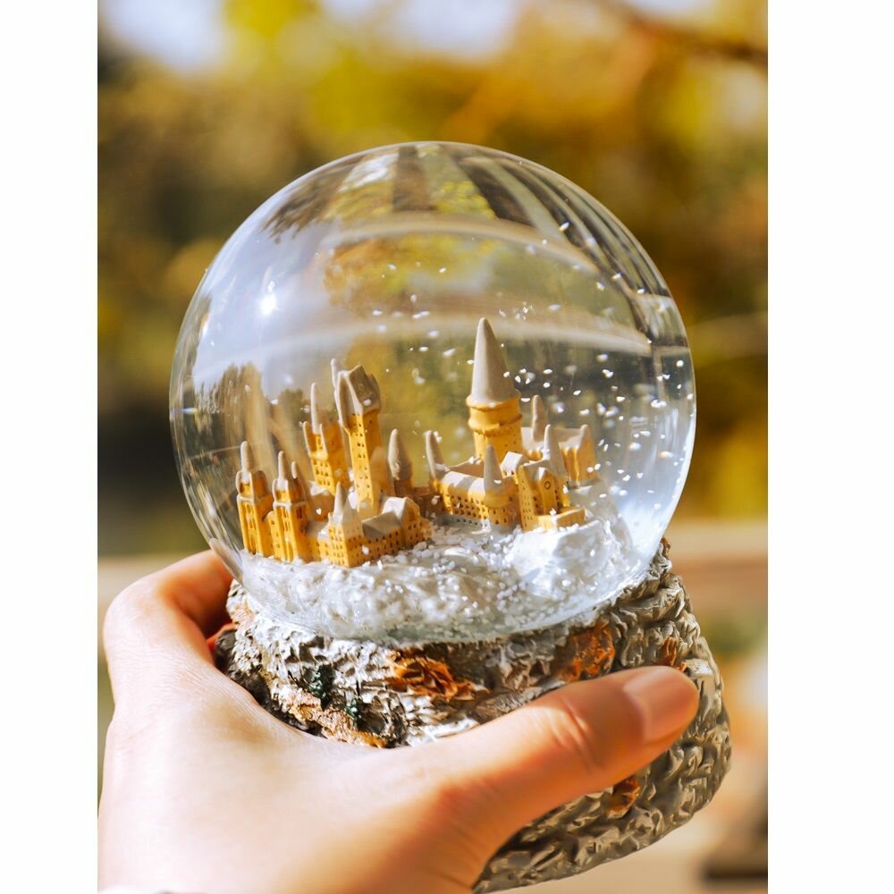 Сцена в замке Гарри Поттера Снежный ком, диаметр 10 см.