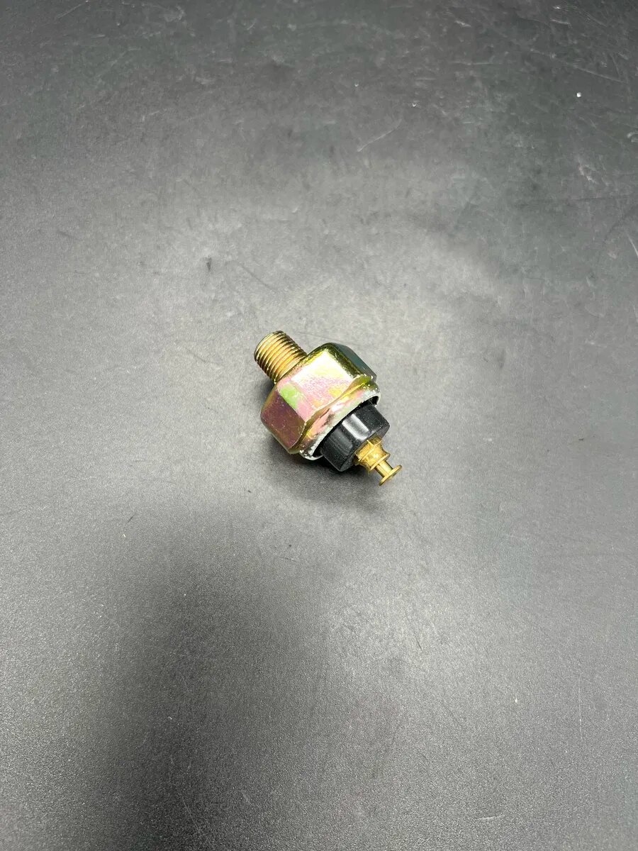 Датчик давления масла Новое