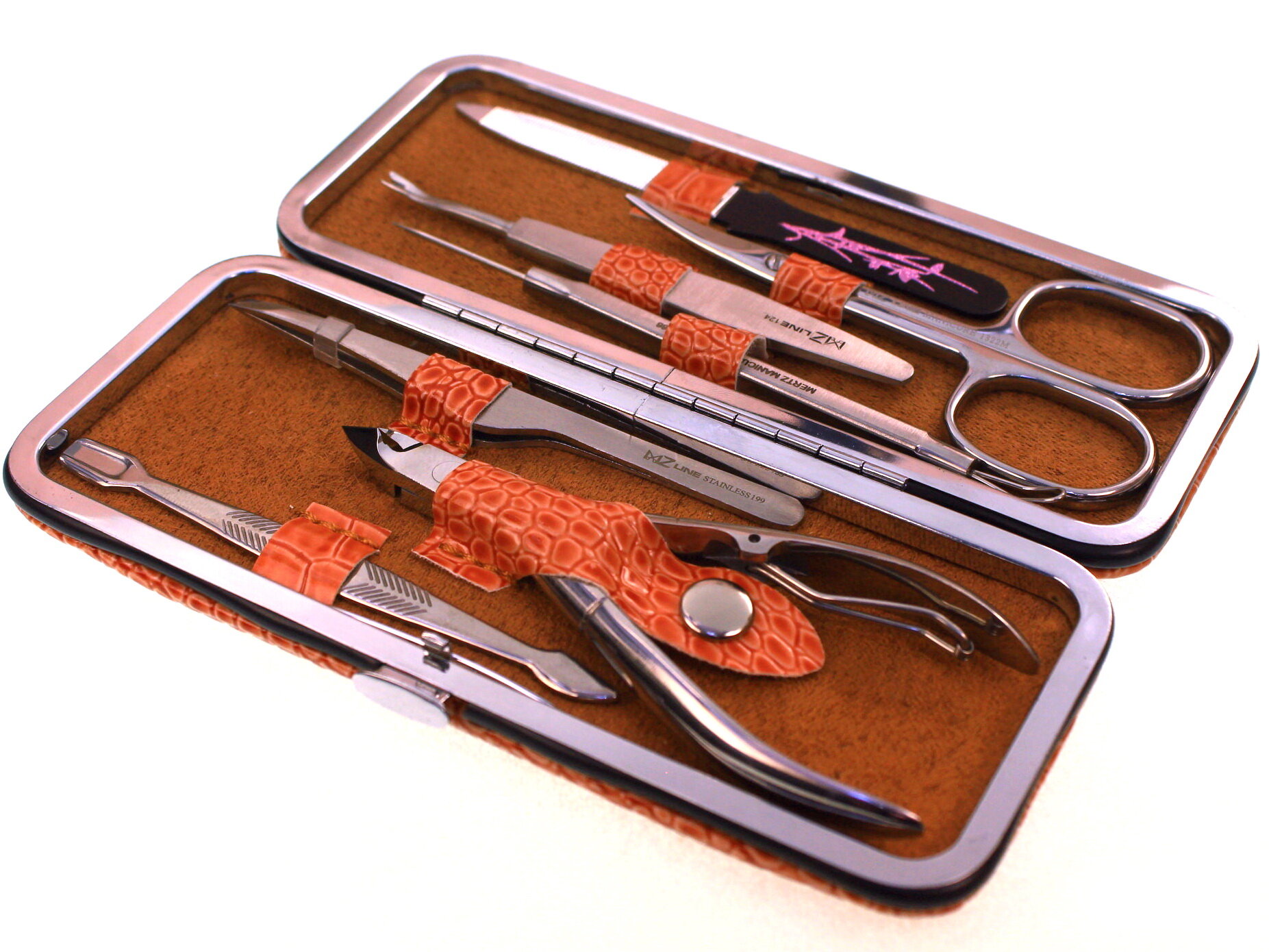 Дорожный маникюрный набор Mertz Manicure (Германия) 20037 — 7 предметов, компактный чехол, стильный и практичный