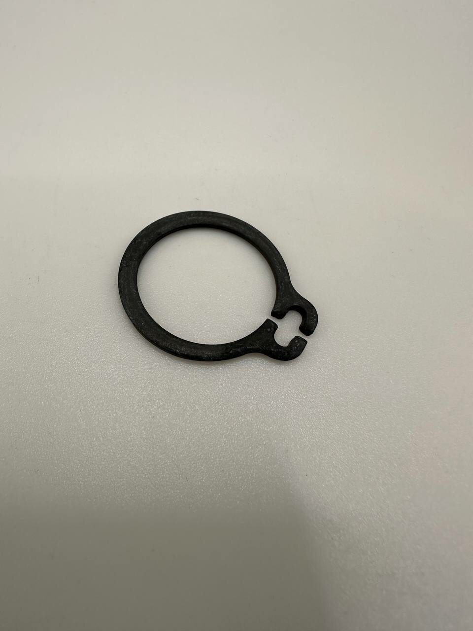 General Motors Стопорное кольцо КПП, арт. 94580799, 1 шт. 21 мм.