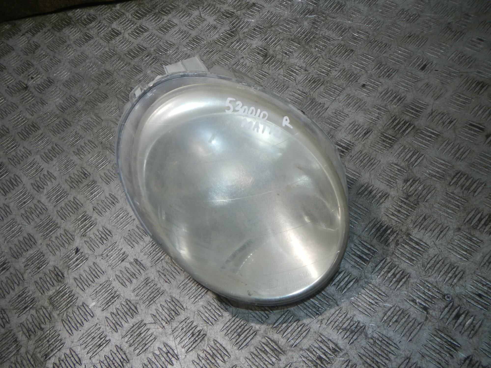 Б/У Фара правая, Daewoo (Дэу)-MATIZ (01-15) DAEWOO MATIZ (01-15) Сломаны крепления, трещина на корпусе. царапины на стек...