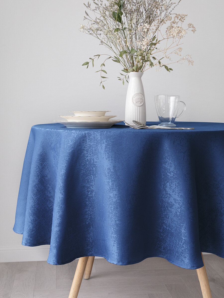 Скатерть DeNASTIA круглая D180см, жаккард синий (эффект потёртости)