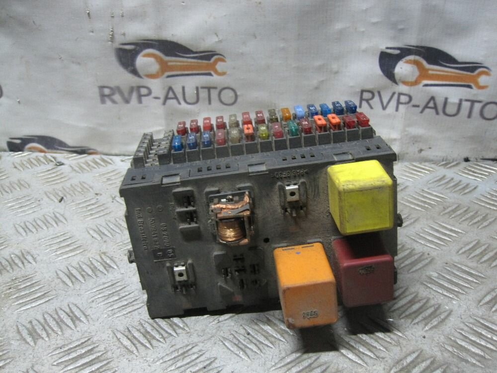 Блок предохранителей Volkswagen Pointer 2003—2006 5X0941822