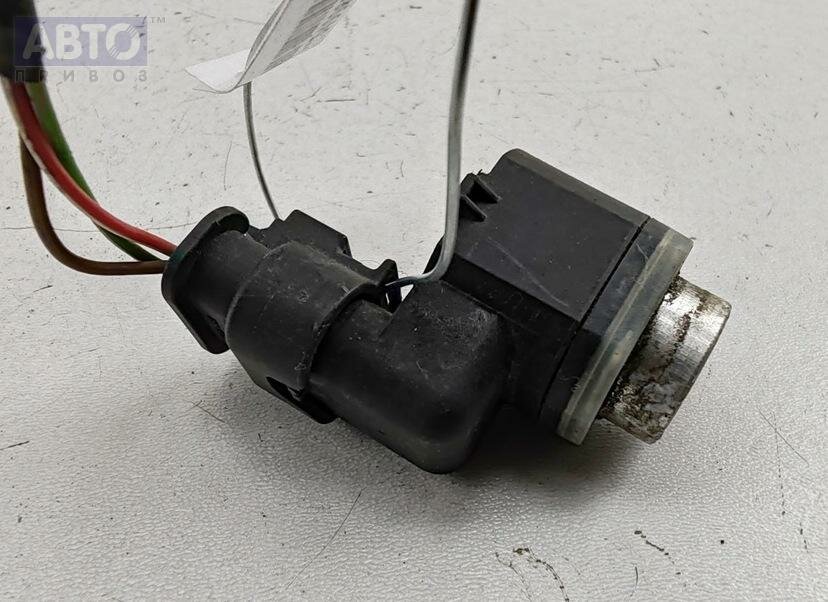 Датчик парковки (парктроник) передний Volkswagen Passat B6