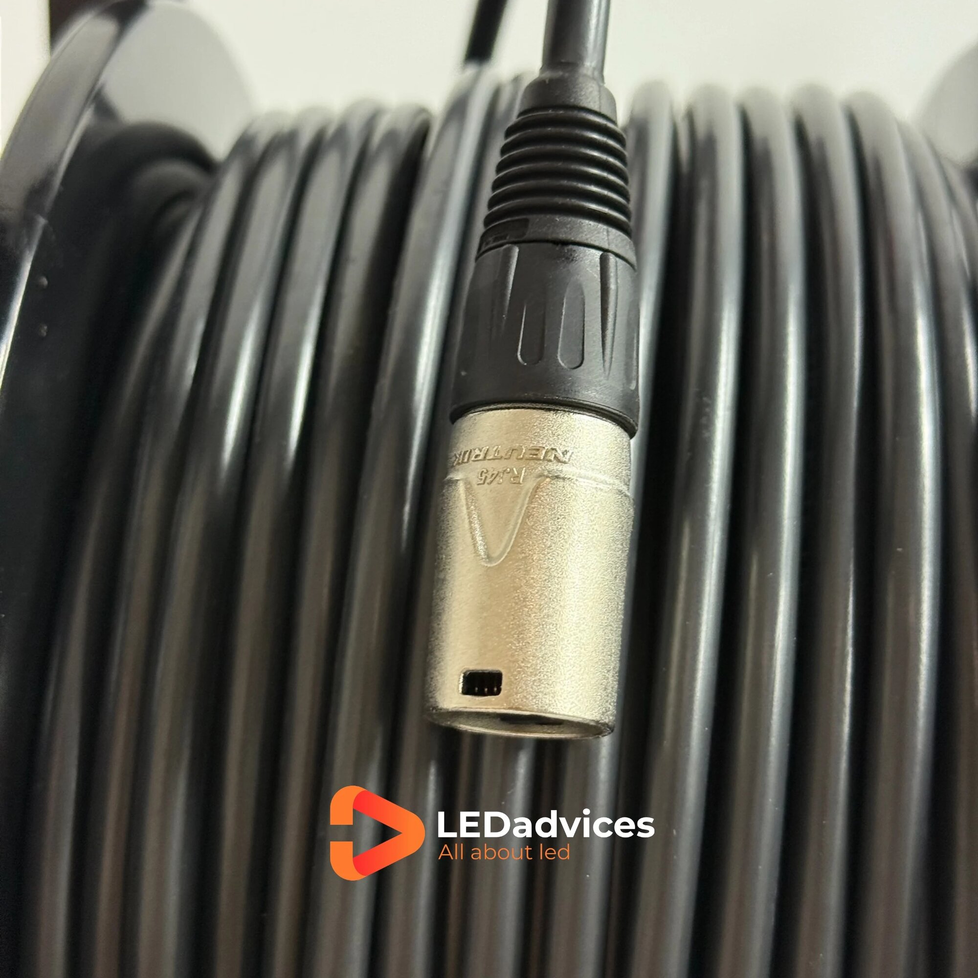 Neutrik CAT6 кабель 50 м, двухслойная куртка 110P Neutrik Ethercon