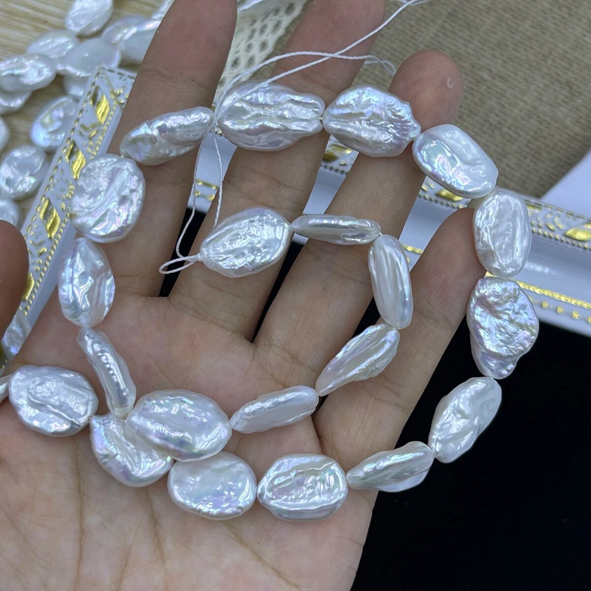 Натуральный пресноводный жемчуг 13x8 мм, овальный, барокко