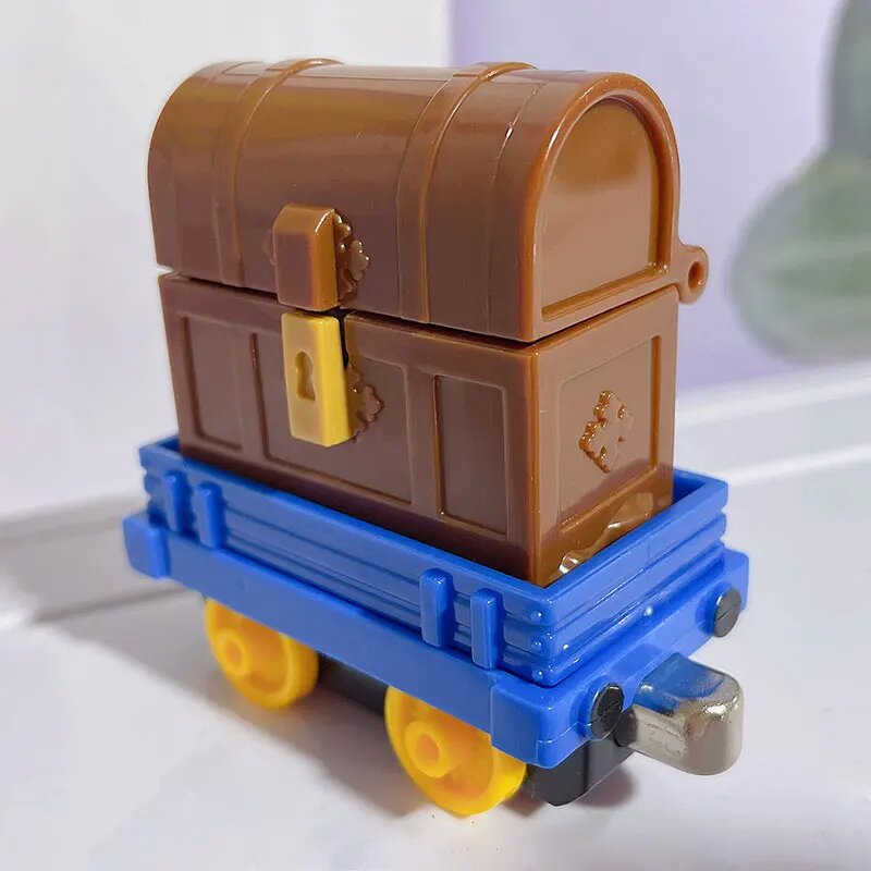 Поезд Thomas & Friends, вагон с сундуком сокровищ