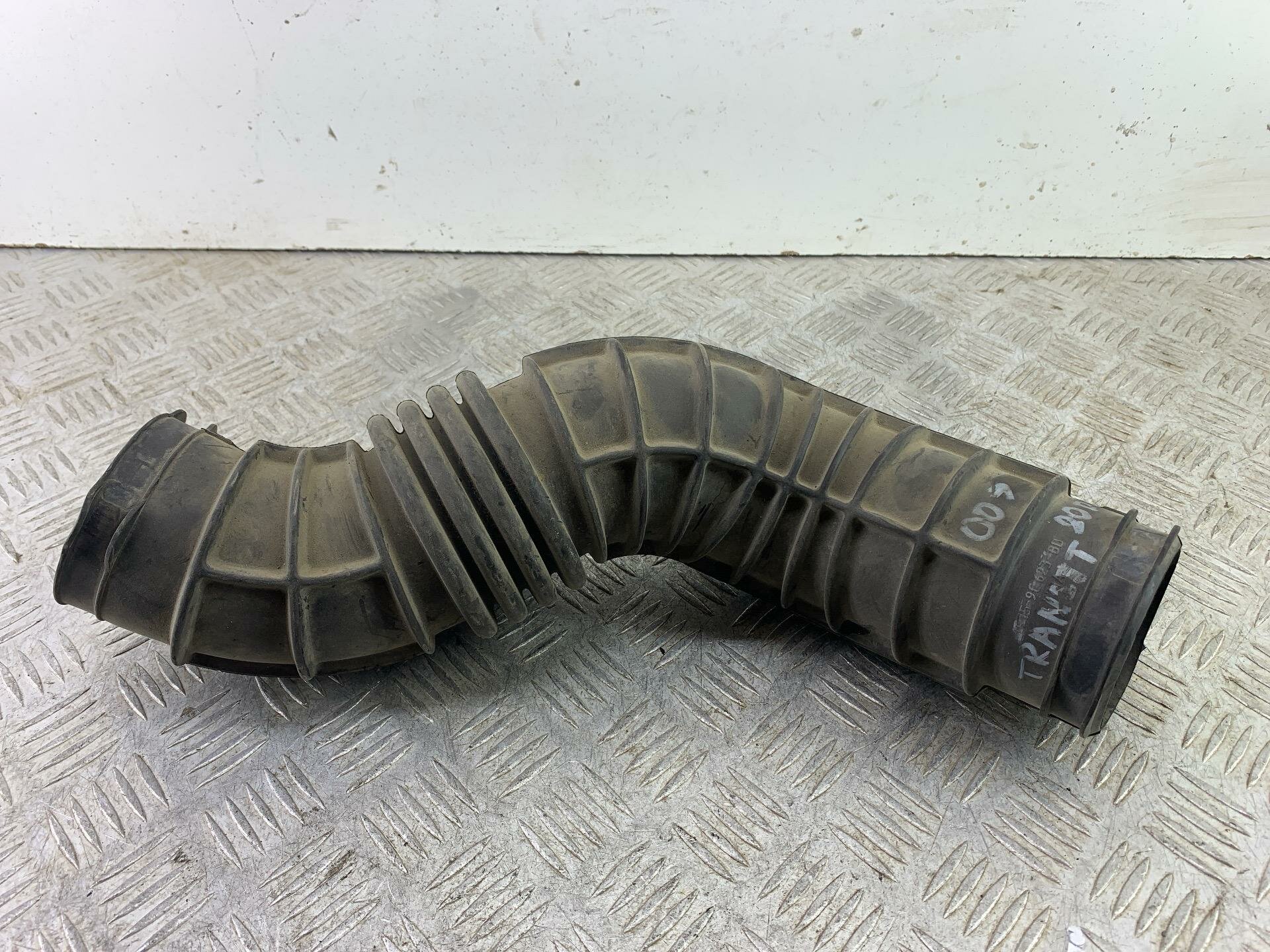 Патрубок воздушного фильтра Ford Transit 6 (2000 - 2006) 1C159C623BB