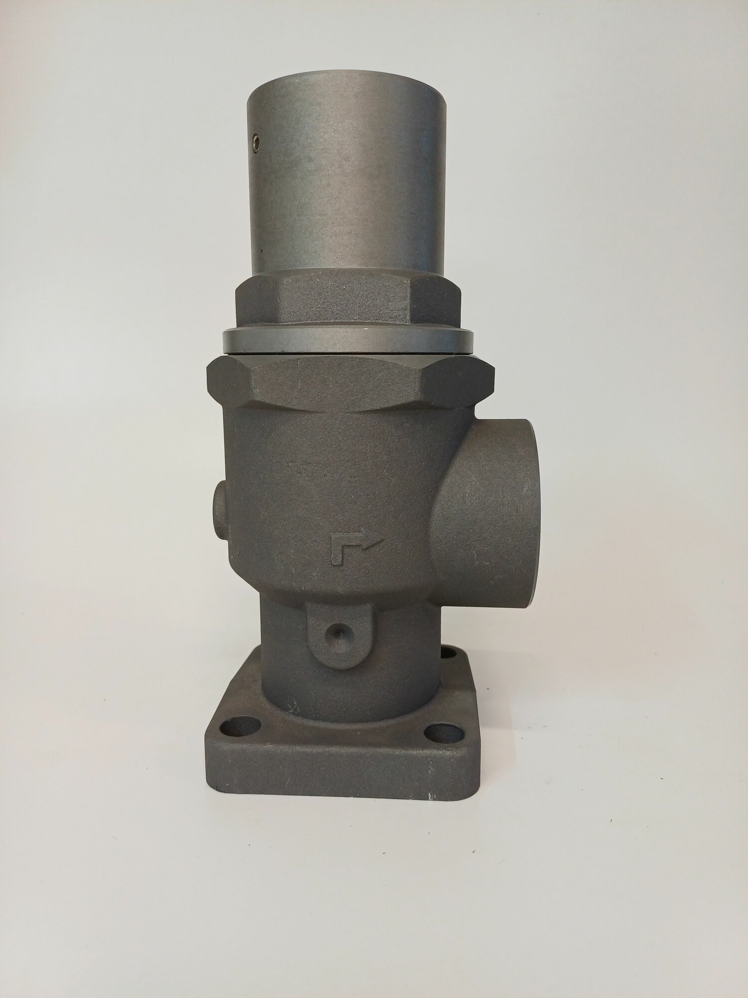 Клапан минимального давления MPV-40 для китайского винтового компрессора (соединение фланец-резьба)