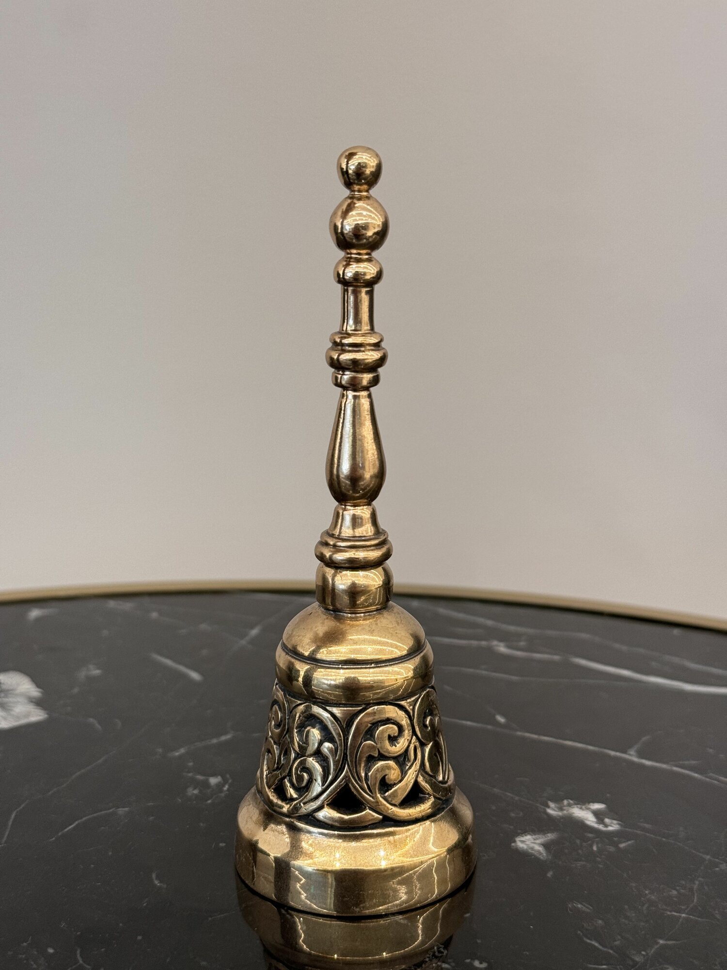 Колокол с рисунком филигрань , для интерьера и декора, сувенир подарочный, бронзовое литье