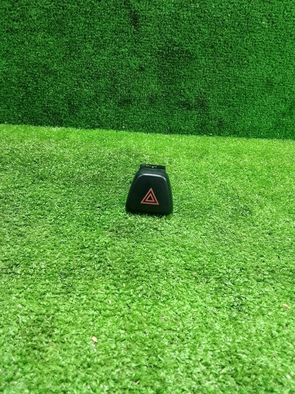 Кнопка аварийной сигнализации Lada Granta Б/У с пробегом