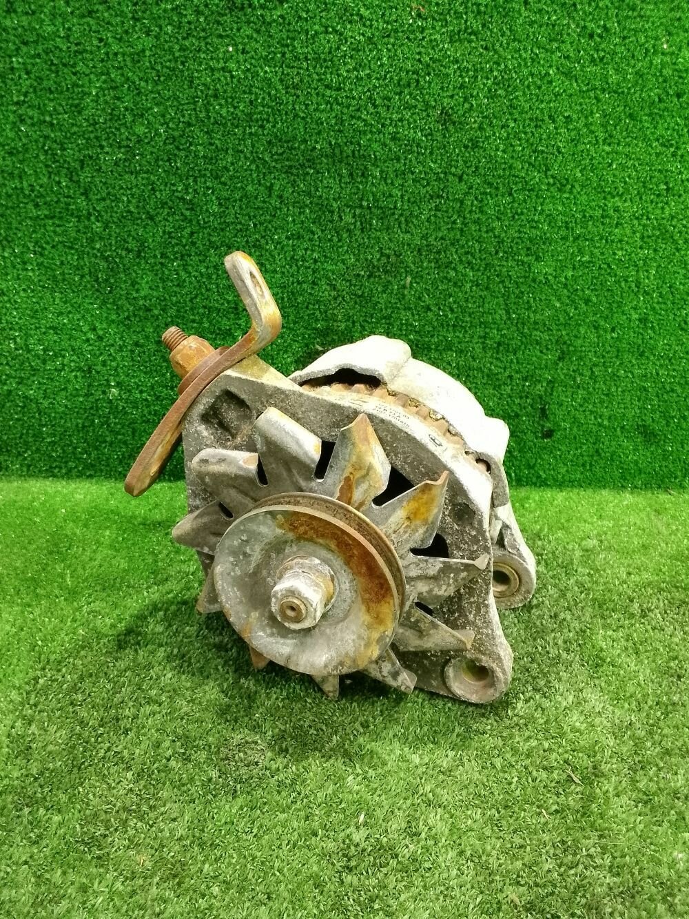 Генератор ВАЗ 2104 Б/У с пробегом