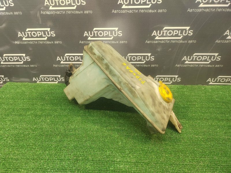 Бачок стеклоомывателя