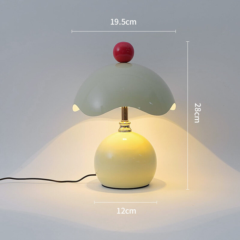 Французская кремовая настольная лампа для спальни, высококачественная световая роскошь, прикроватная лампа в стиле ваби-саби, ночник, лампа с атмосферой яичной скорлупы