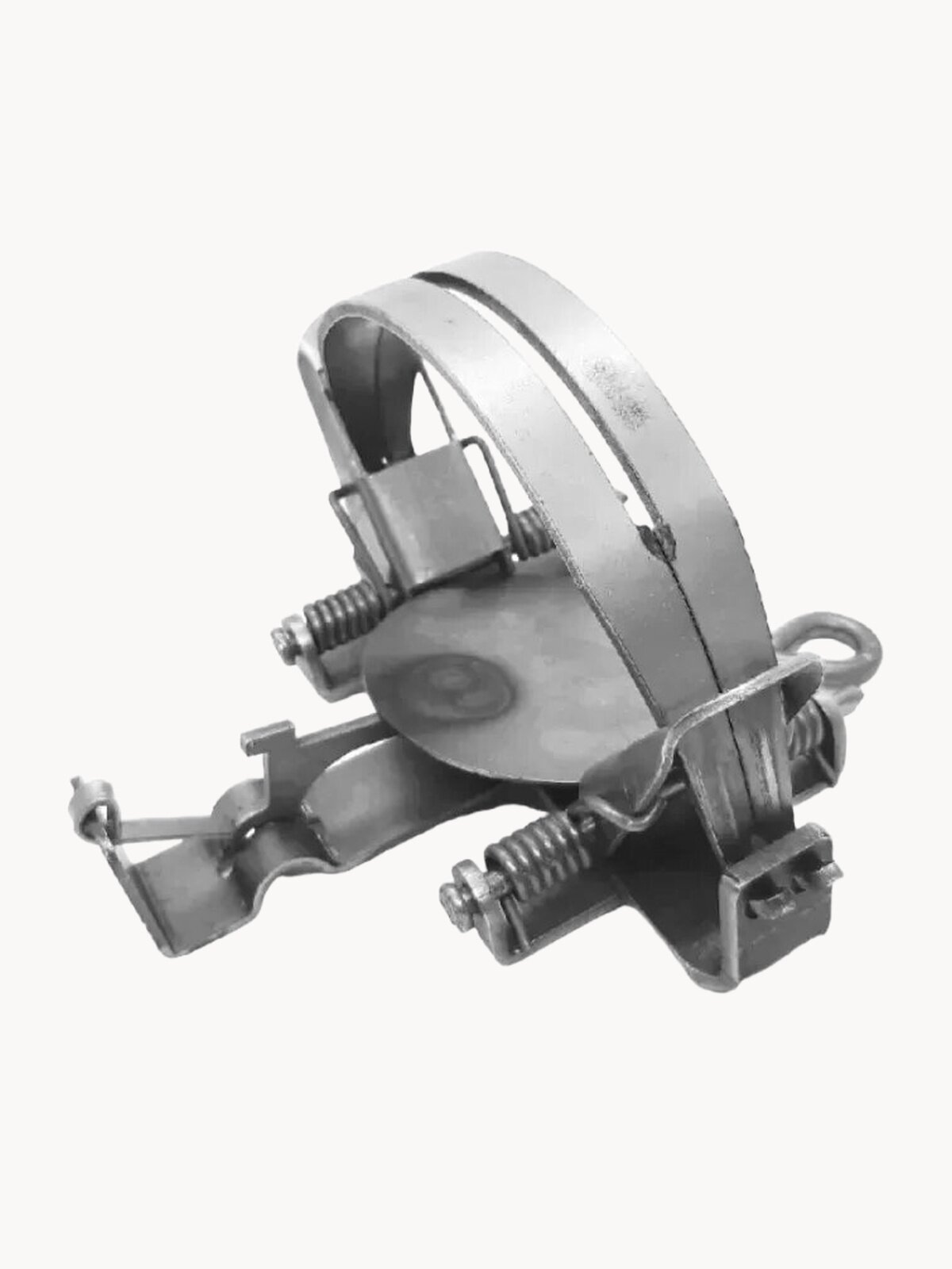 Капкан "Тайга-М" № 4 офсетные дуги, вертлюг снизу (0325-1)