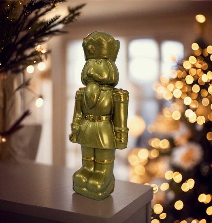 Фигурка литьевой мрамор "Щелкунчик" 24х10х6 см Цвет: Бронза с позолотой