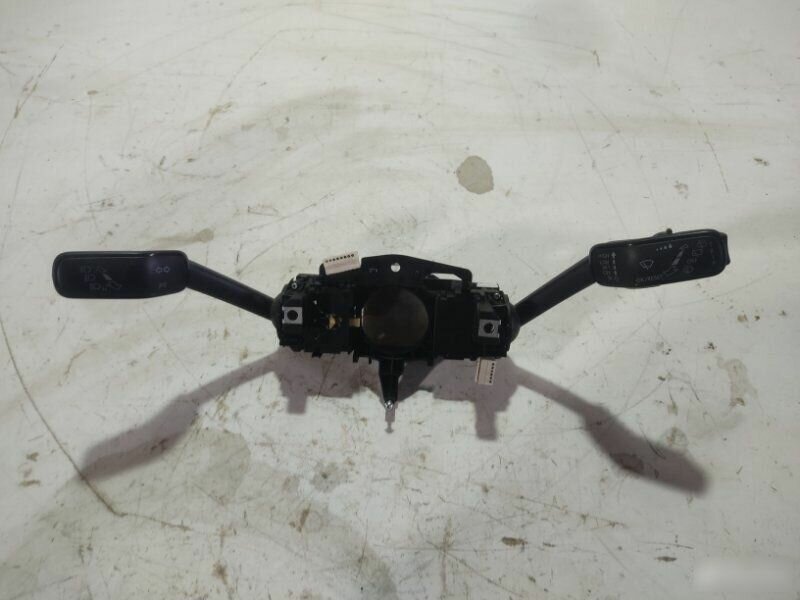 Подрулевой переключать в сборе Volkswagen Golf MK7 Б/У с пробегом