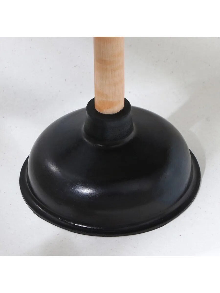 Эффективный вантуз с длинной ручкой для чистки труб