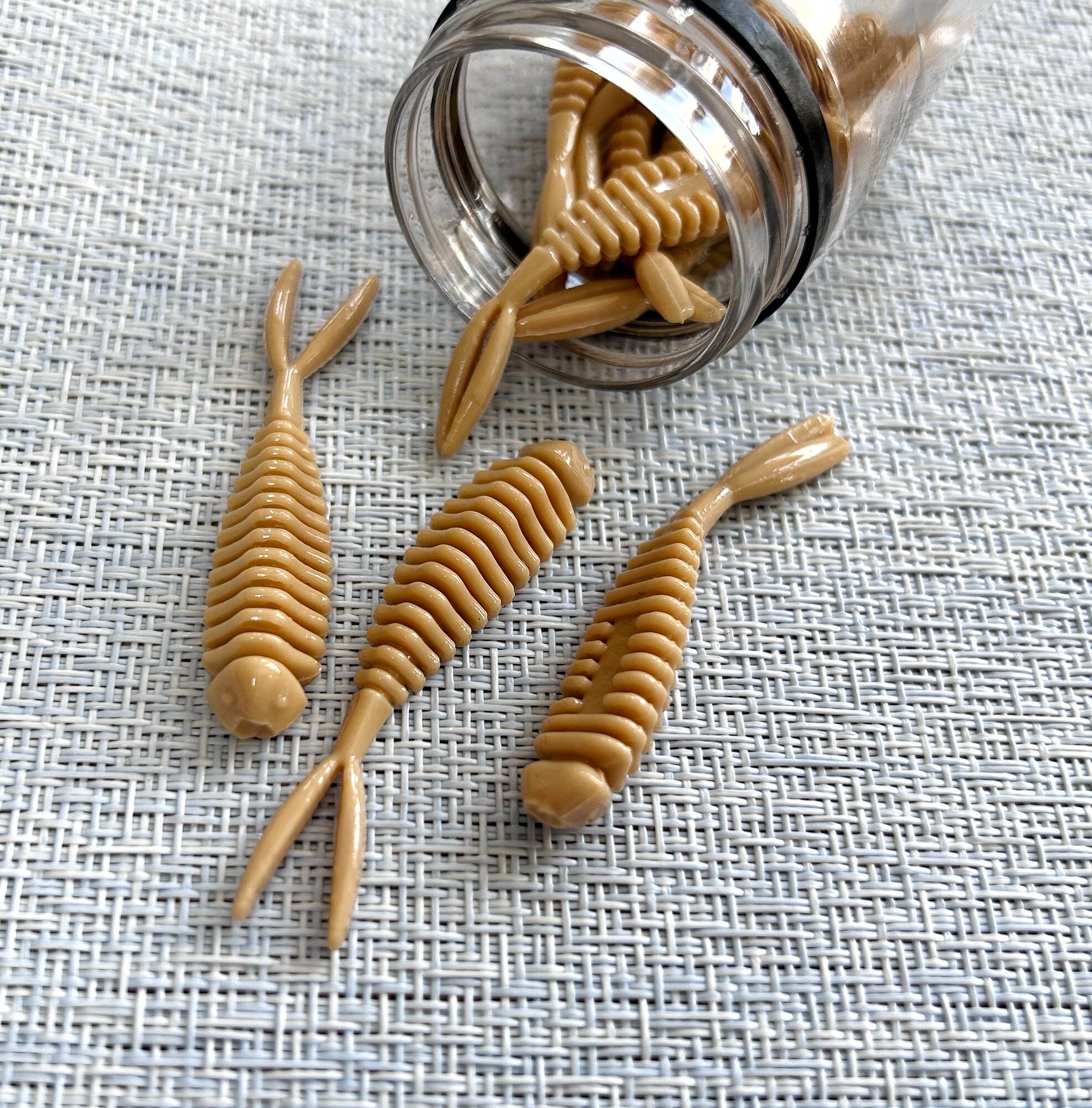 Силиконовая приманка для форели Креветка 55 мм, 10 шт в банке, аттрактант Сыр, цвет Кофе с молоком