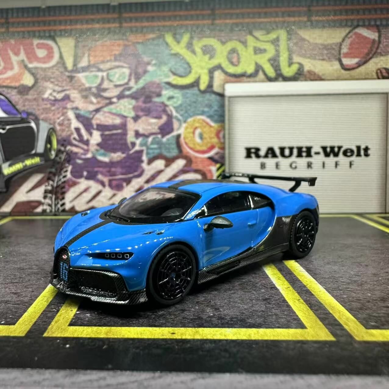 Mini GT #379 1:64 Bugatti Chiron Pur Sport Blue Легковая модель автомобиля