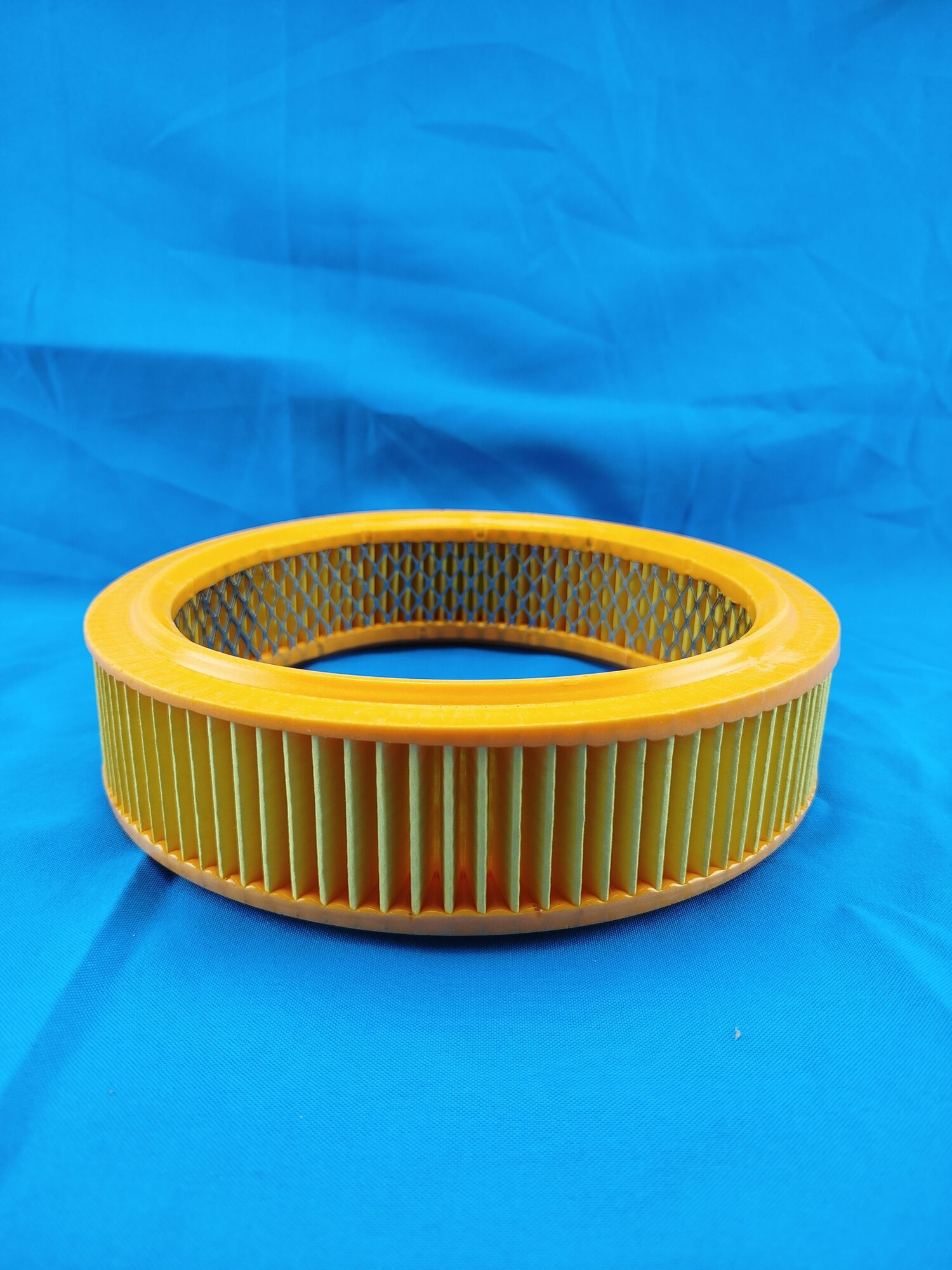 Фильтр воздушный "PILENGA" для автомобилей ВАЗ 2101-10карб, Москвич, Таврия (круглый)