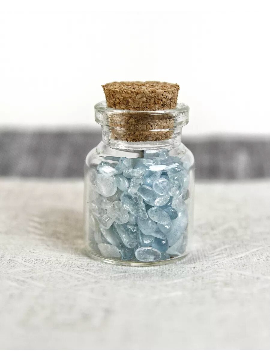 Аквамарин в баночке, 2-3 мм, стекло - оберег