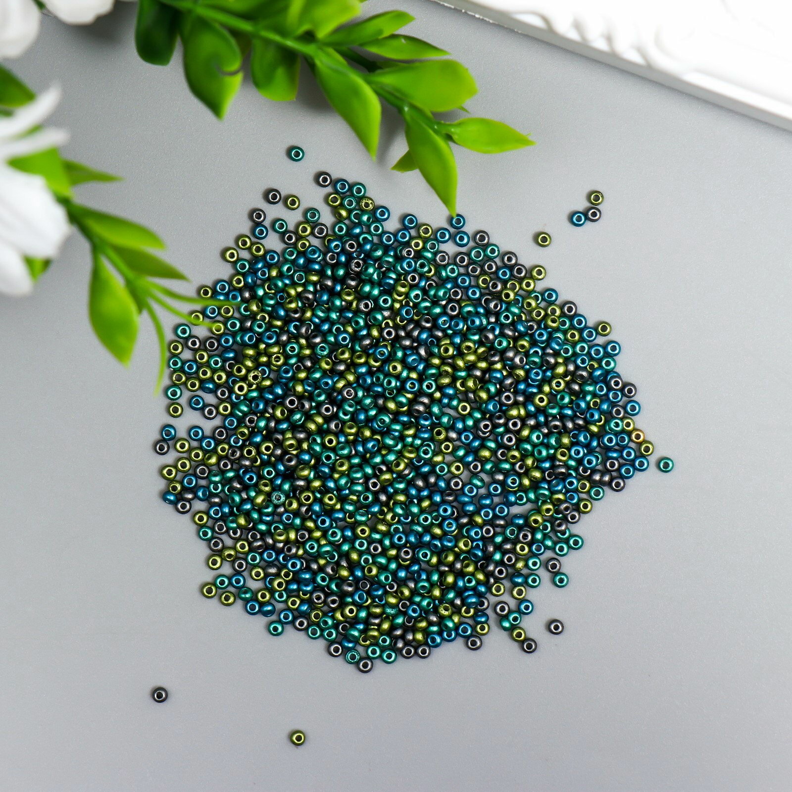 Бисер стекло 11/0 "Металлик. Меланж. Сине-зелёный", 10 г, цвет: разноцветный