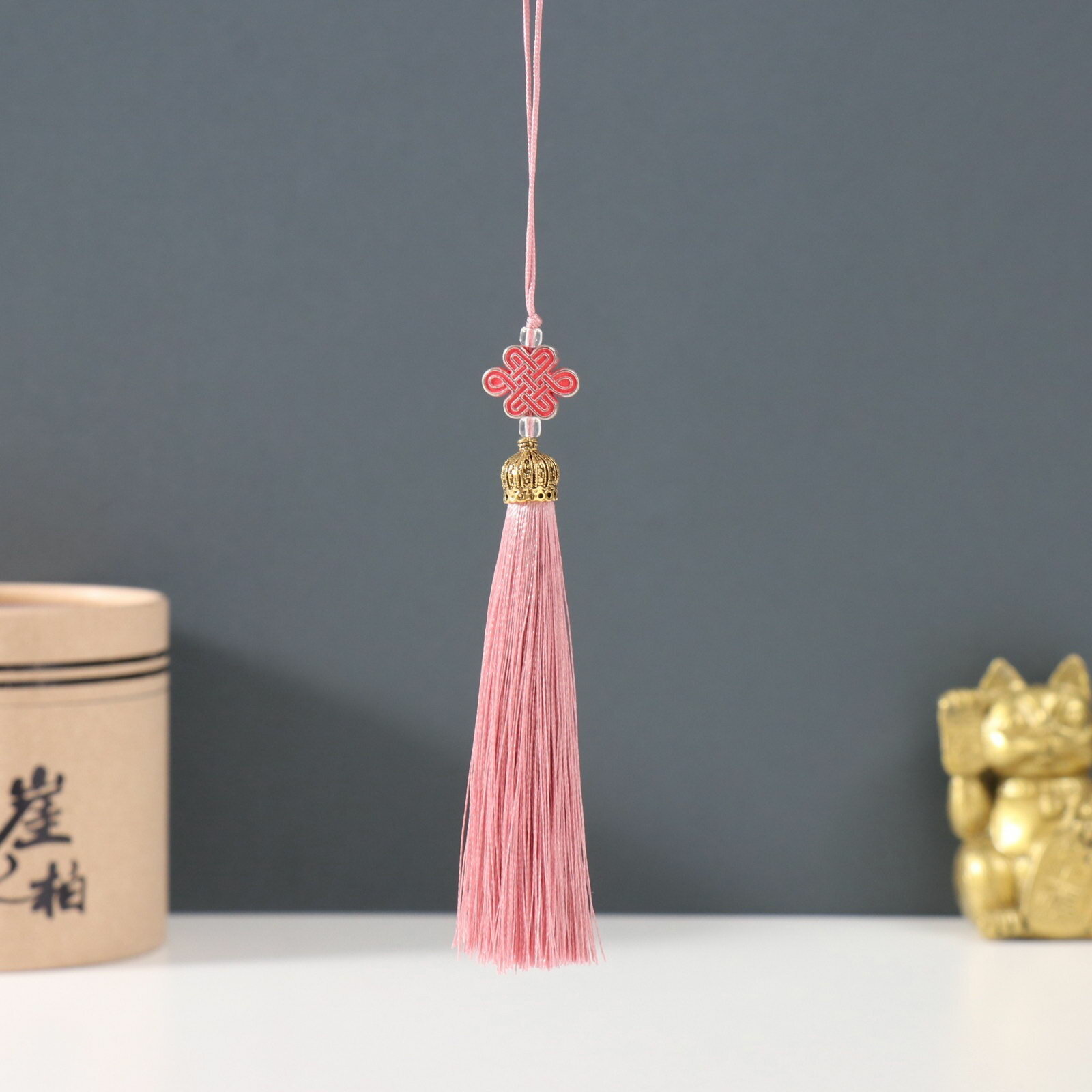 Подвеска текстиль, пластик "Узел счастья и бесконечности", персиковая, 0.7x1x9.5 см, 5 шт.