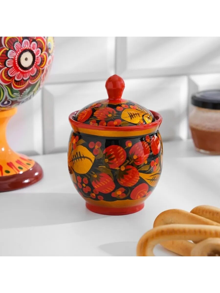 Элегантная русская чайница с хохломскими узорами