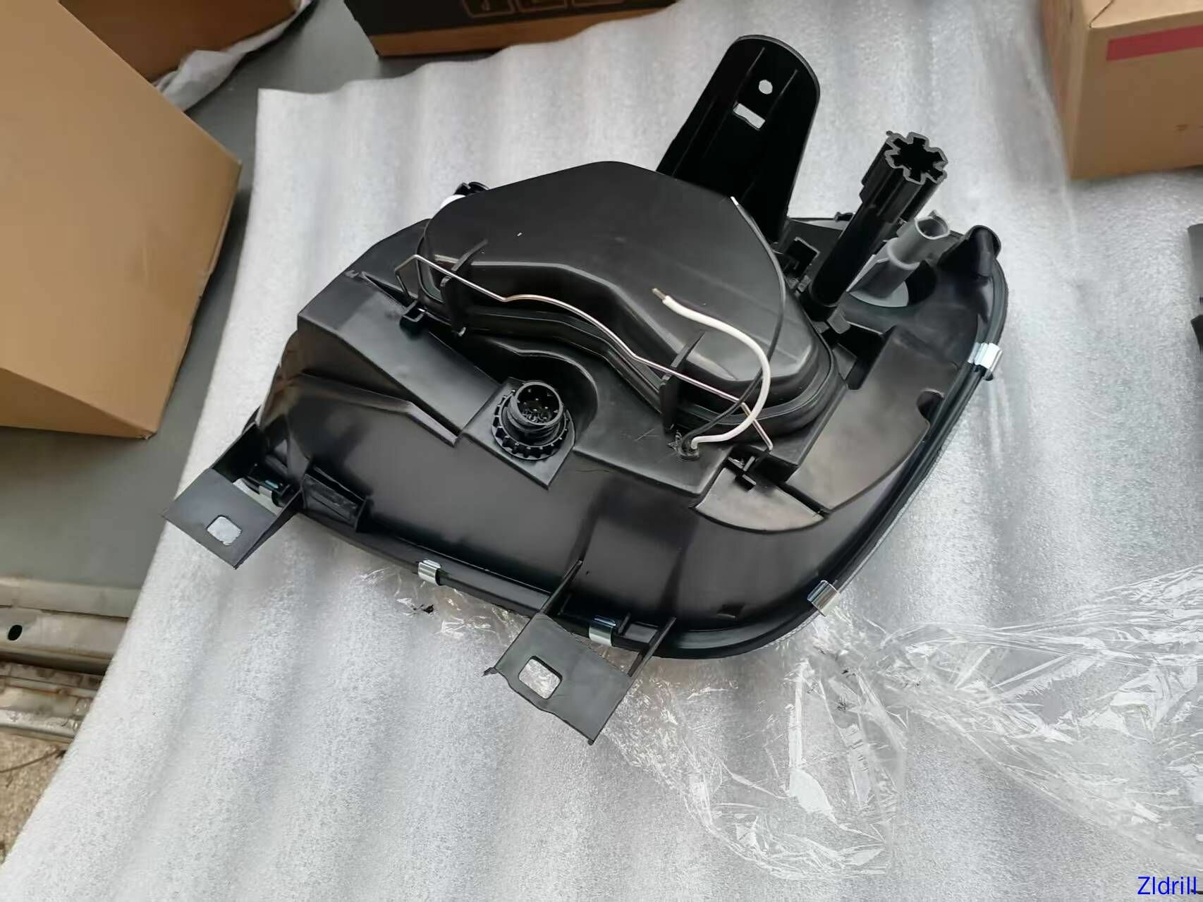 Фары автомобильные