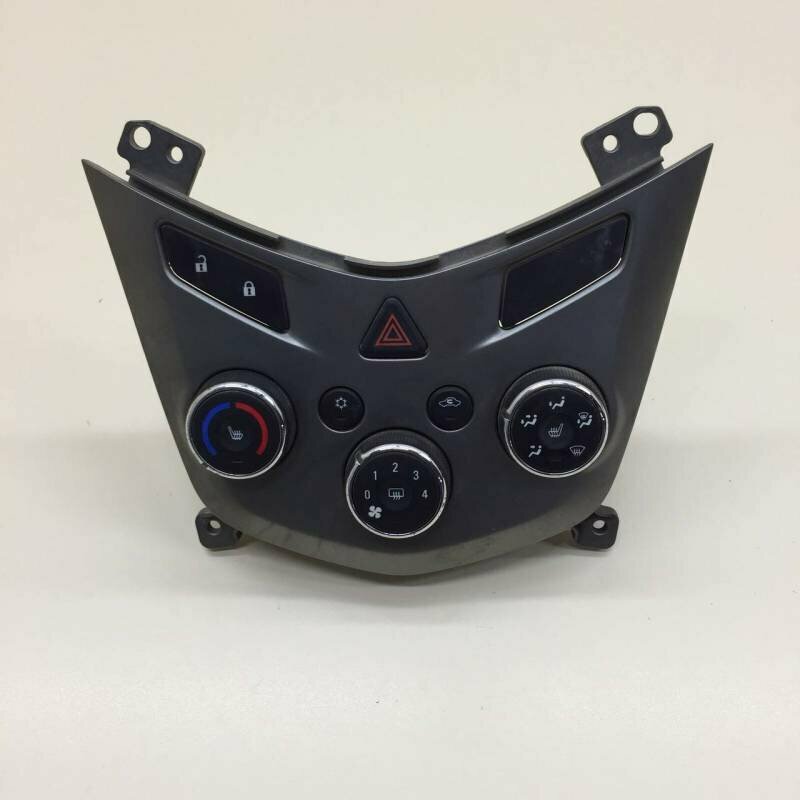 Блок управления отопителем Chevrolet Aveo T300 2011>