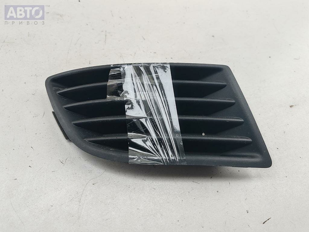 Решетка (заглушка) в бампер Ford Galaxy (2000-2006)