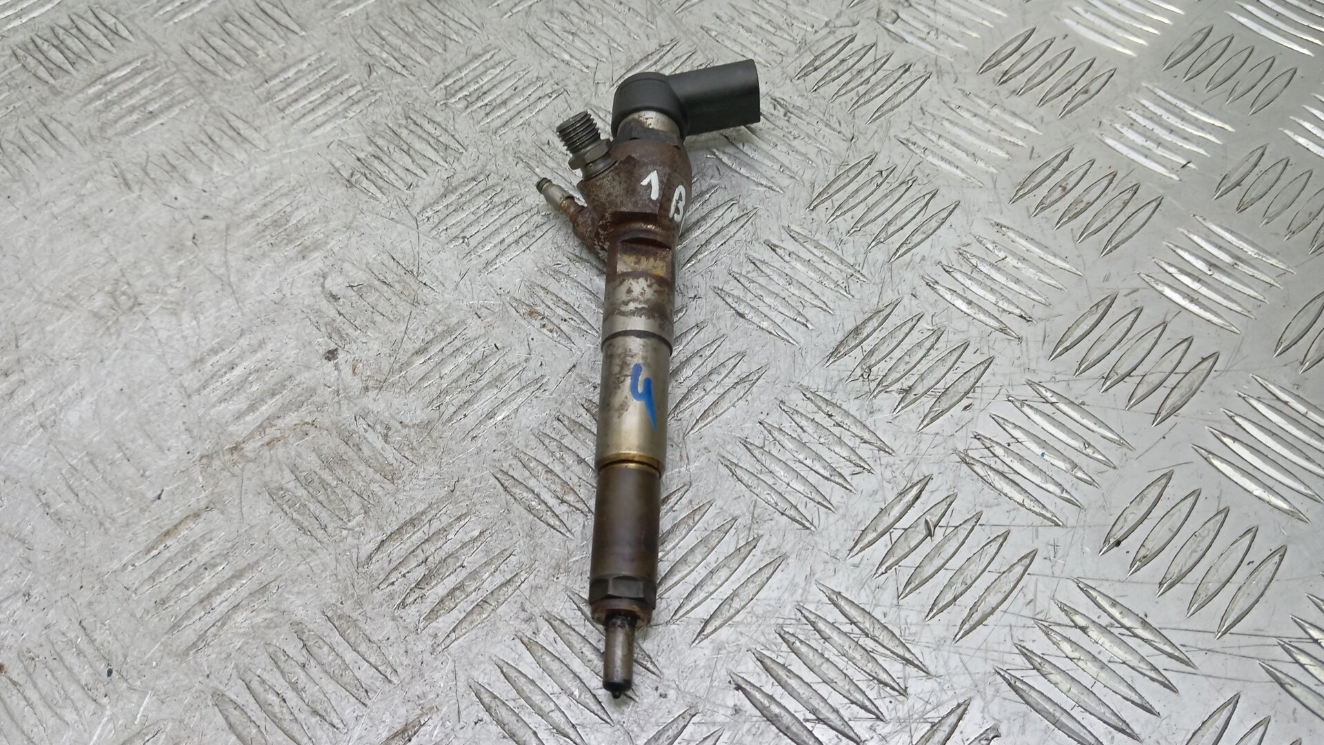 Форсунка дизельная NISSAN QASHQAI J11, Номер H8201100113, 1660000Q1W