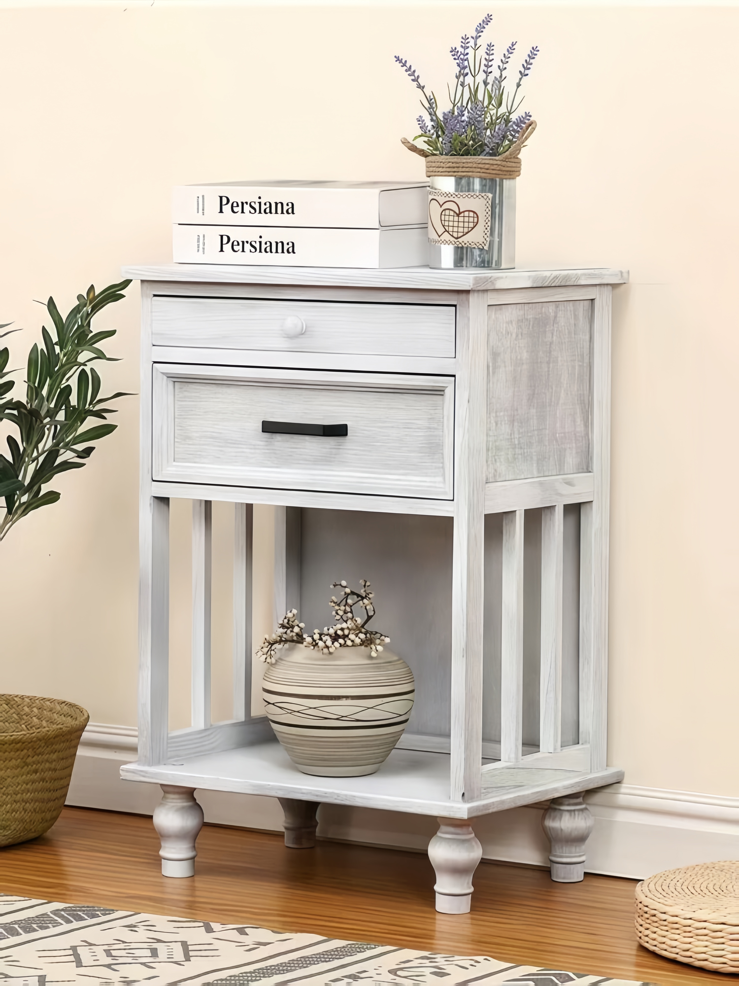 Эксклюзивная ретро тумба 45х32х66 см для дачи и дома в белом цвете