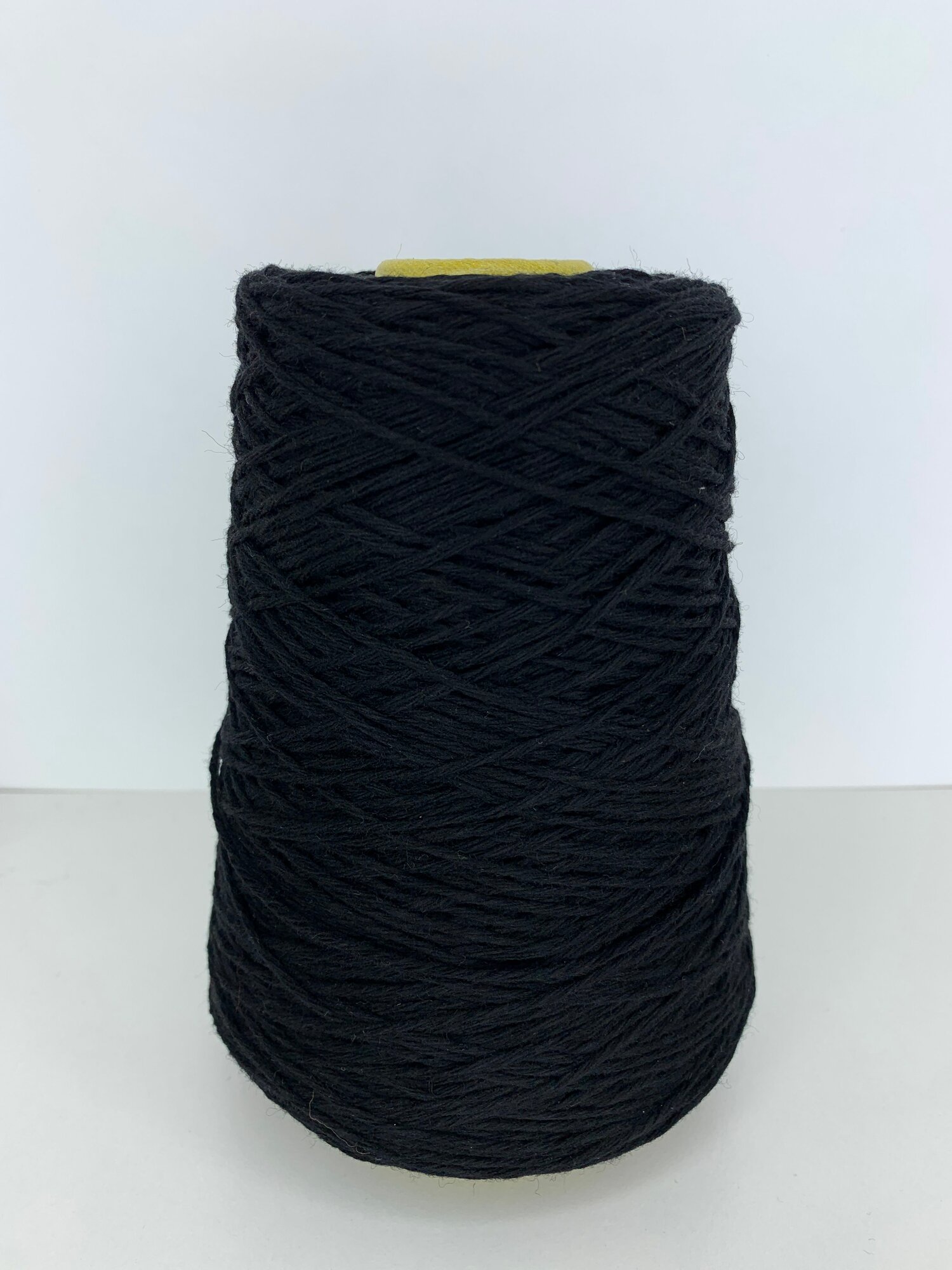 MAGREB - New Mill; 80% шерсть, 20% п/а; 214м/100гр (7/15000); col.10005. цвет: чёрный; вес 250гр; italyyarn