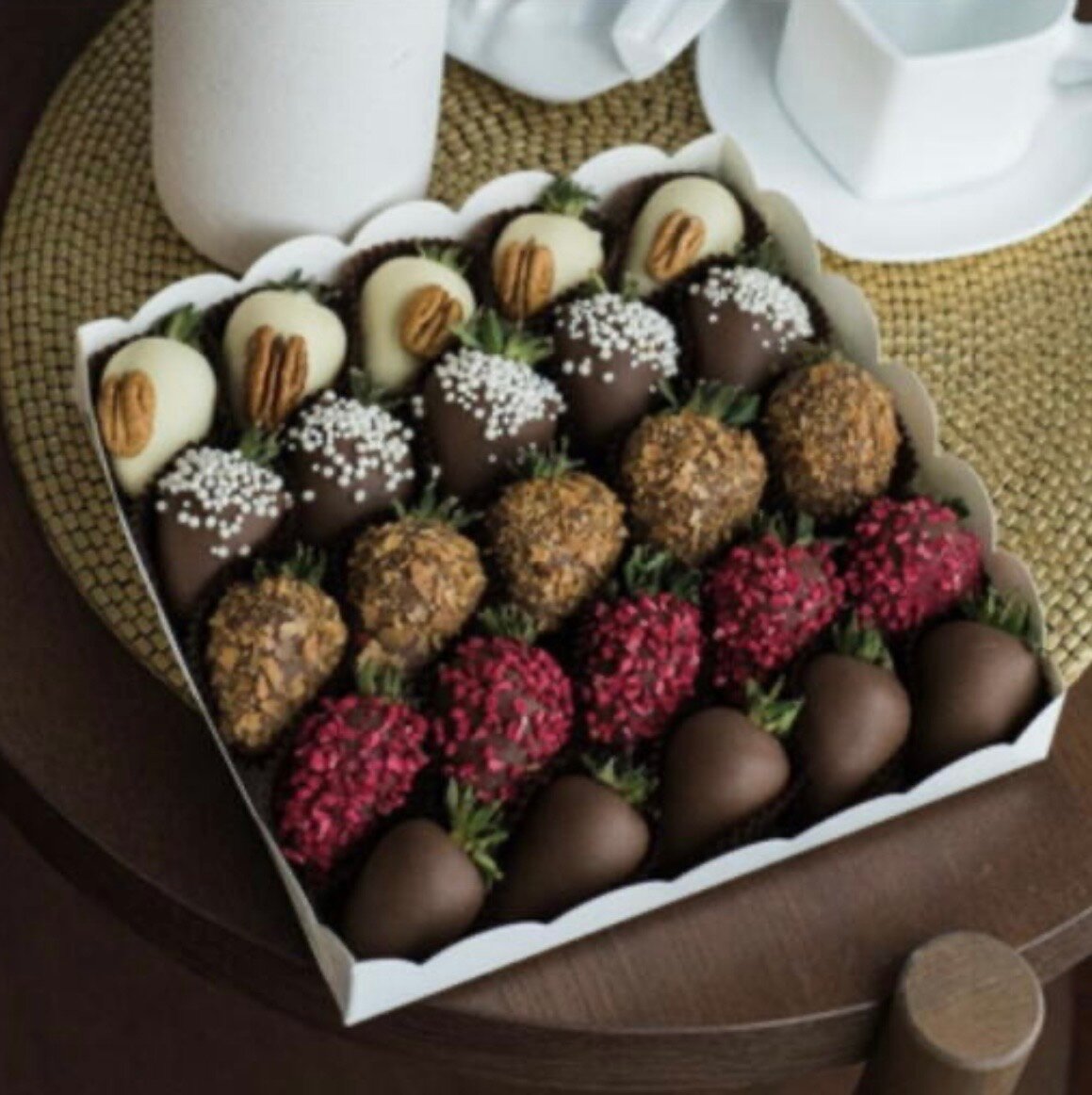 Набор из клубники в шоколаде Изюминка