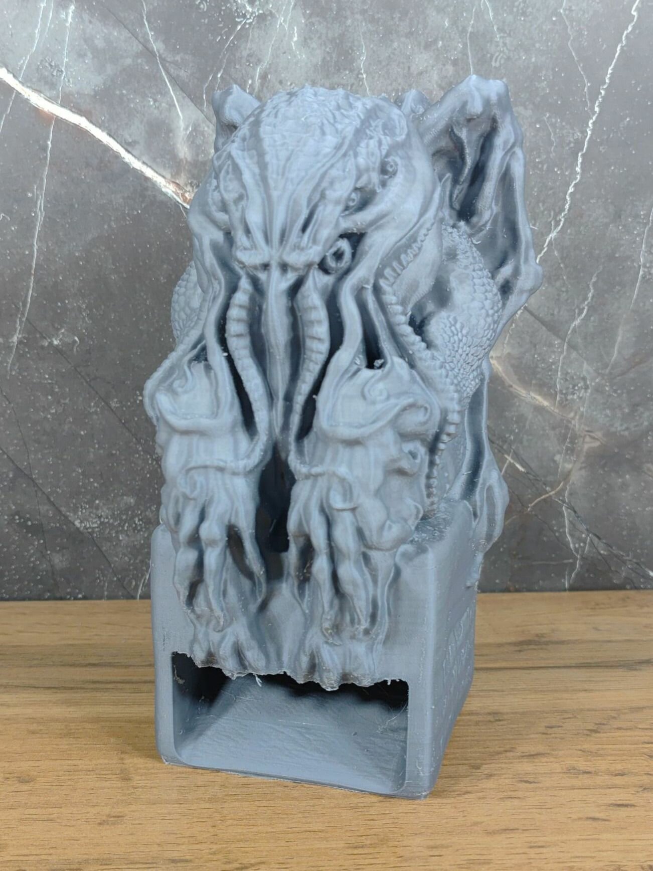 Башня Лавкрафт "Ктулху" серый металик, миниатюра для настольных и Dungeons & Dragons , dnd dice tower