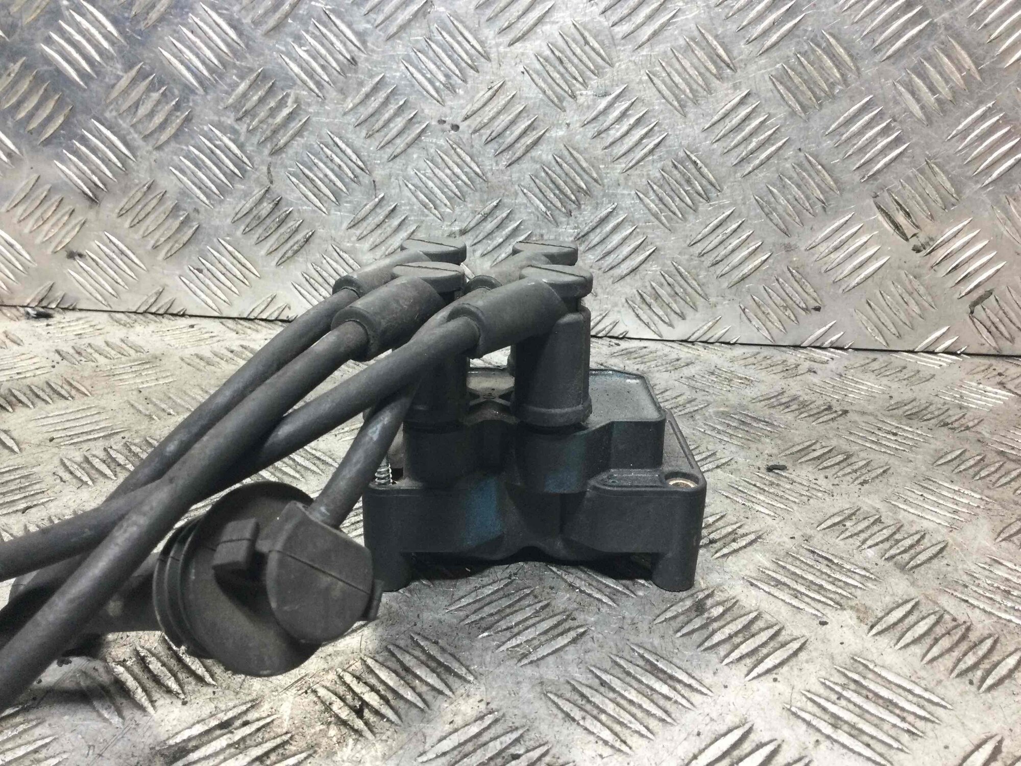 Б/У Катушка зажигания Ford Focus 2 поколение [рестайлинг] (2008-2011) 2010 г.