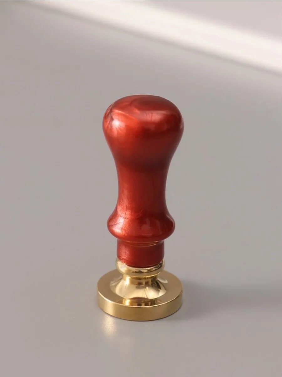 Уникальная печать с венком и буквой I